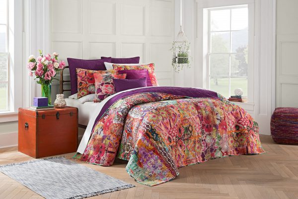 Britannica Teams with Tracy Porter - Jewel Branding